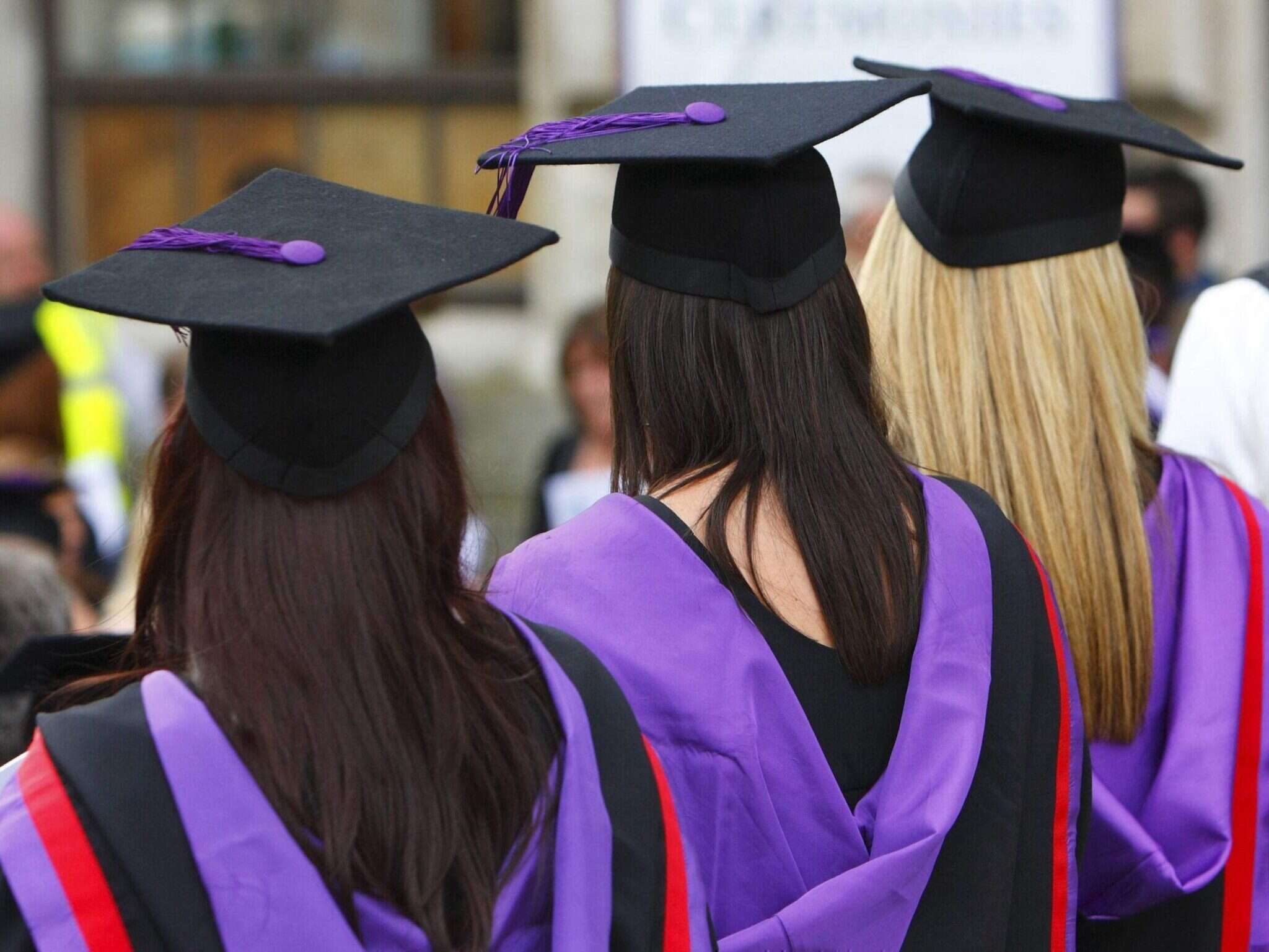 'Little sign of progress' on school diversity among journalists - Press ...